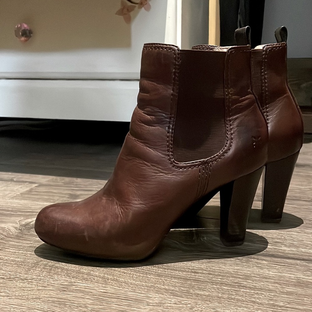 Frye Miranda Chelsea Hidden Platform Booties - Gem